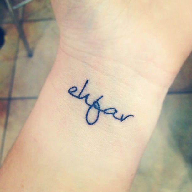 Tatuaje: Frase: EHFAR - Tatuajes para Mujeres