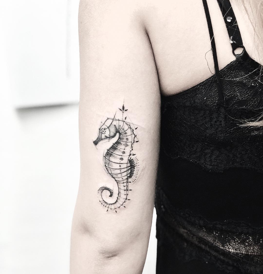 Tatuaje Caballito De Mar Por M nica Sampietro Tatuajes Para Mujeres tatuaje-caballito-de-mar-por-m-nica-sampietro-tatuajes-para-mujeres